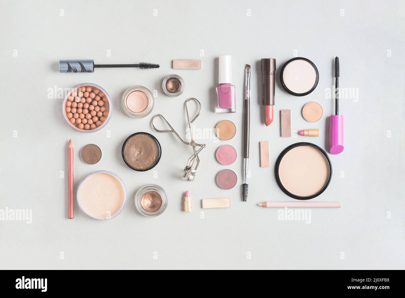 Makeup products hi-res stock photography and images - Alamy