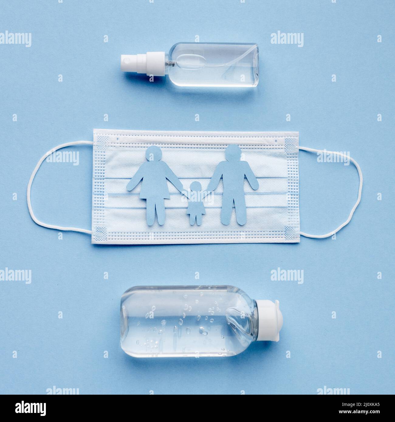 Hand sanitizer machines hi-res stock photography and images - Alamy