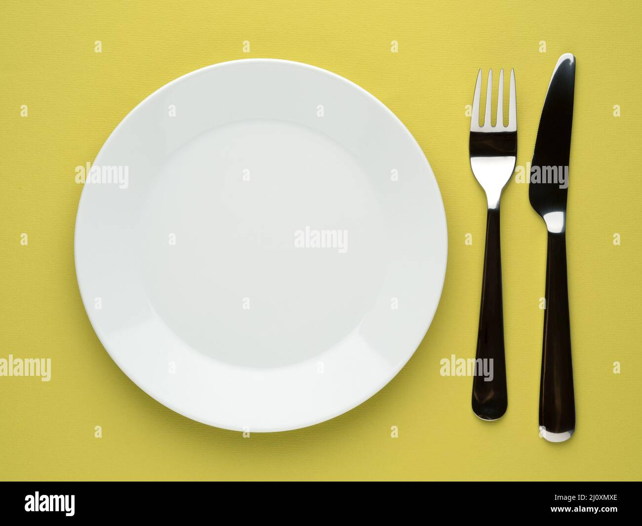 Plate fork and knife hi-res stock photography and images - Alamy