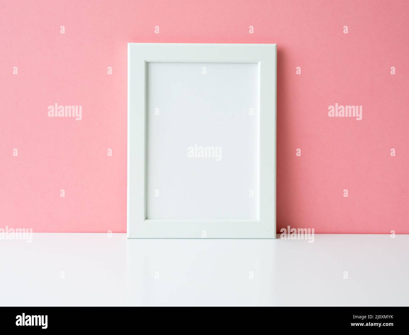 Blank white frame Stock Photo - Alamy
