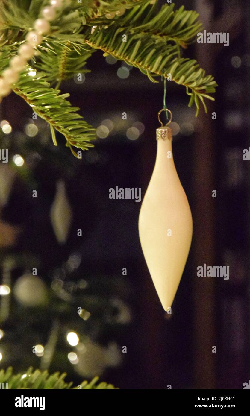 Fairy lights closeup white background hi-res stock photography and ...