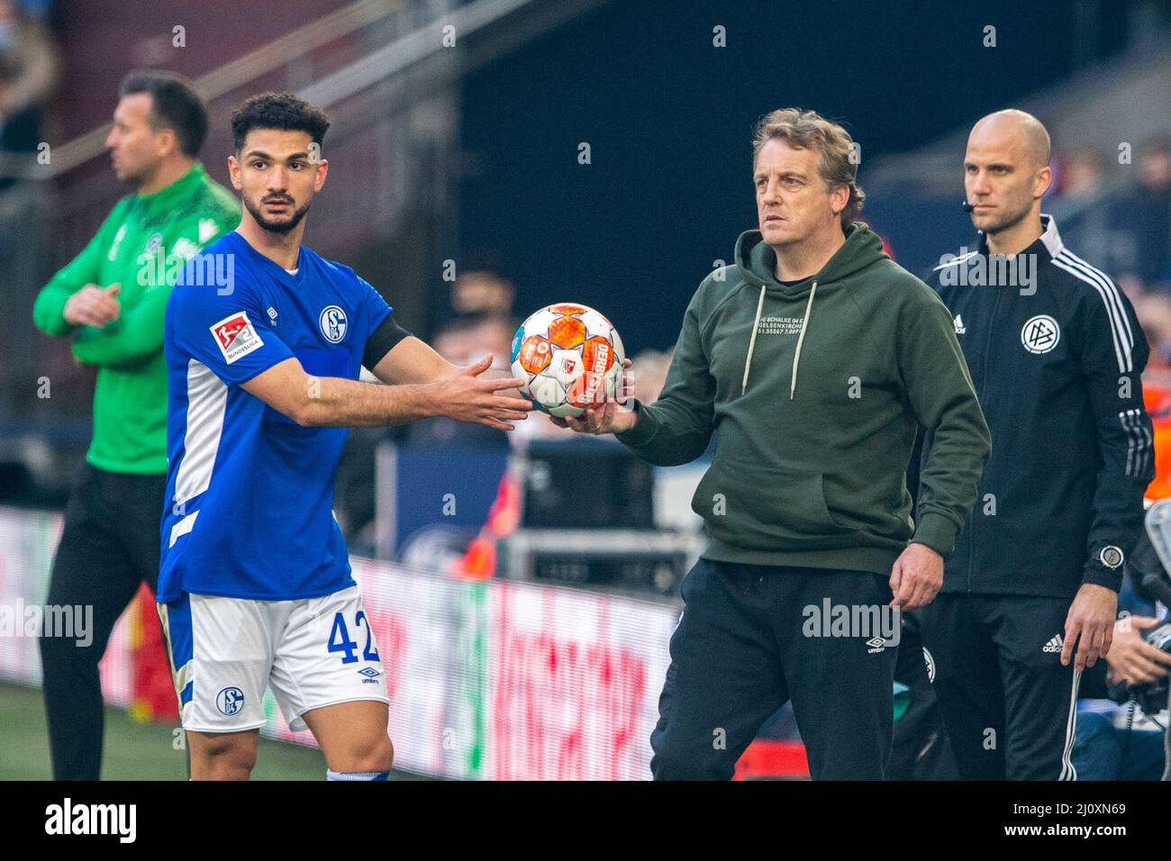 Gelsenkirchen, Germany. 19th Mar, 2022. Soccer: 2. Bundesliga, FC ...