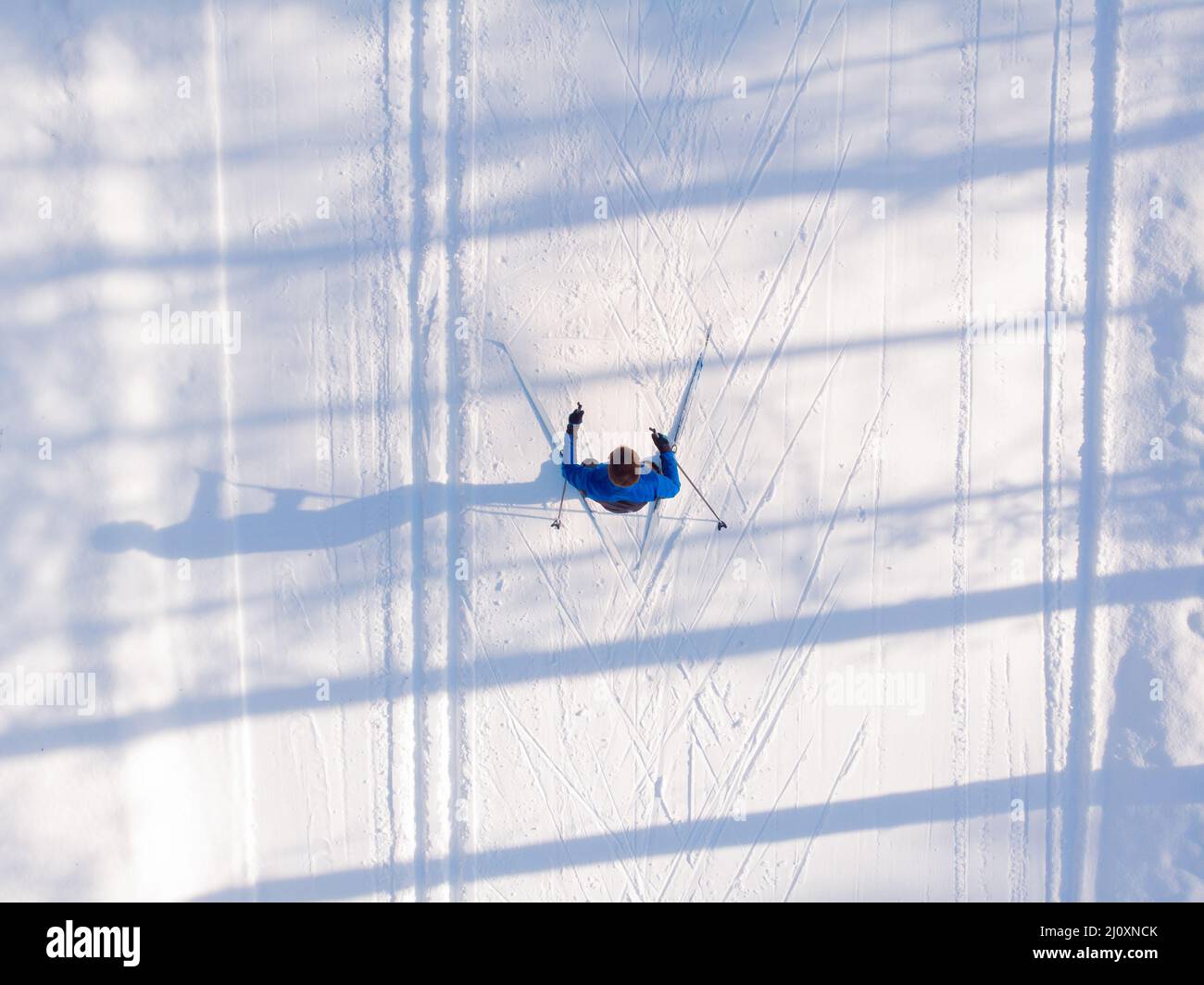 Ski cross country lapland family hi-res stock photography and images ...