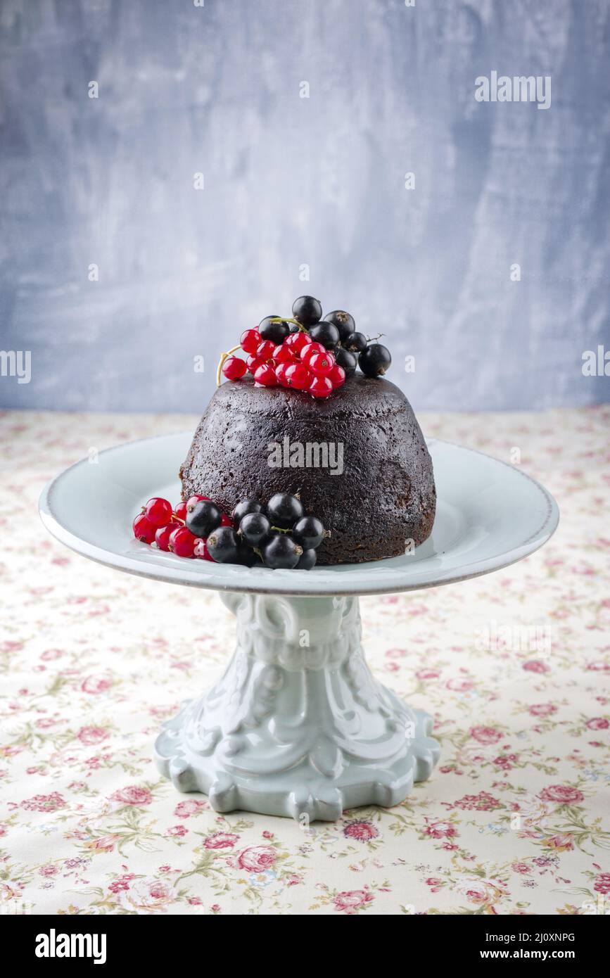 Traditional plum pudding hi-res stock photography and images - Alamy