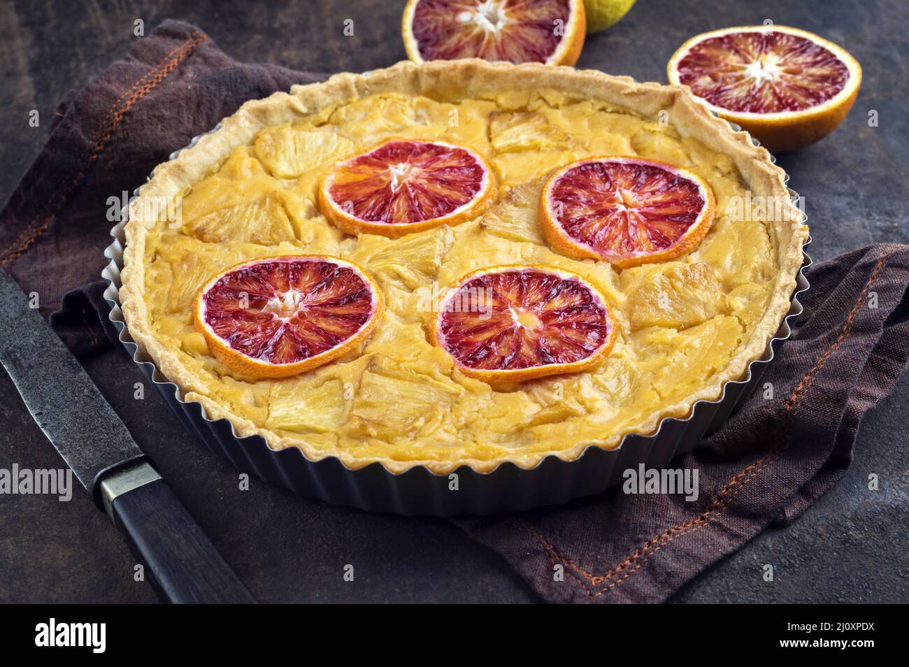 Blood orange texture hi-res stock photography and images - Alamy