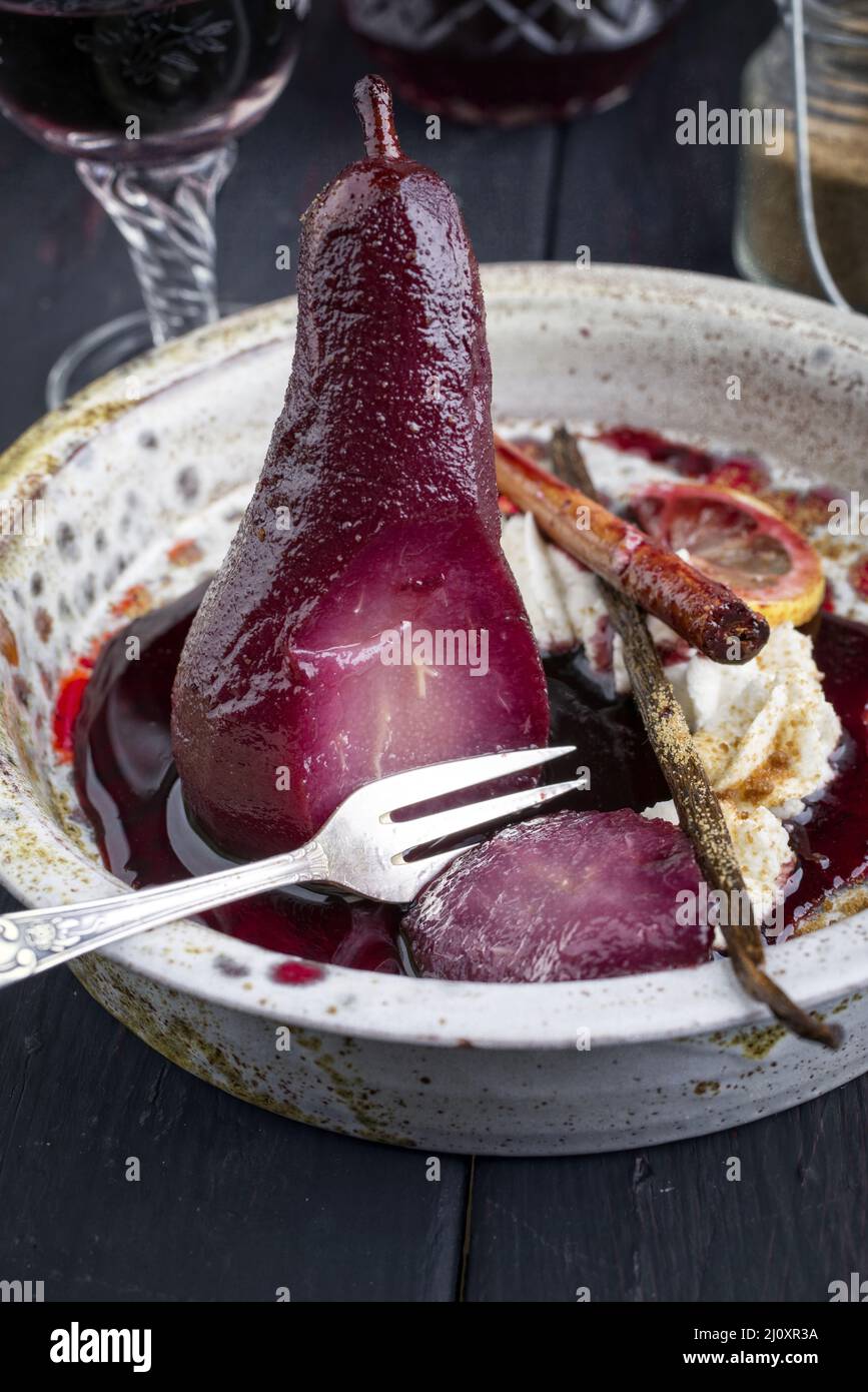 Poire au beaujolais hi-res stock photography and images - Alamy