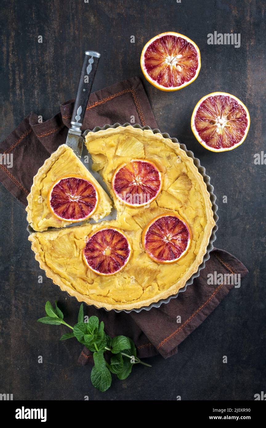 Blood orange texture hi-res stock photography and images - Alamy