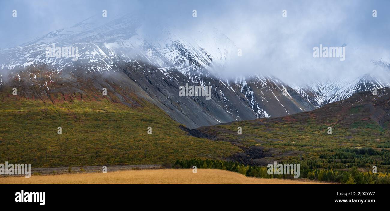 Beautiful mountain view during auto trip in Iceland. Spectacular ...