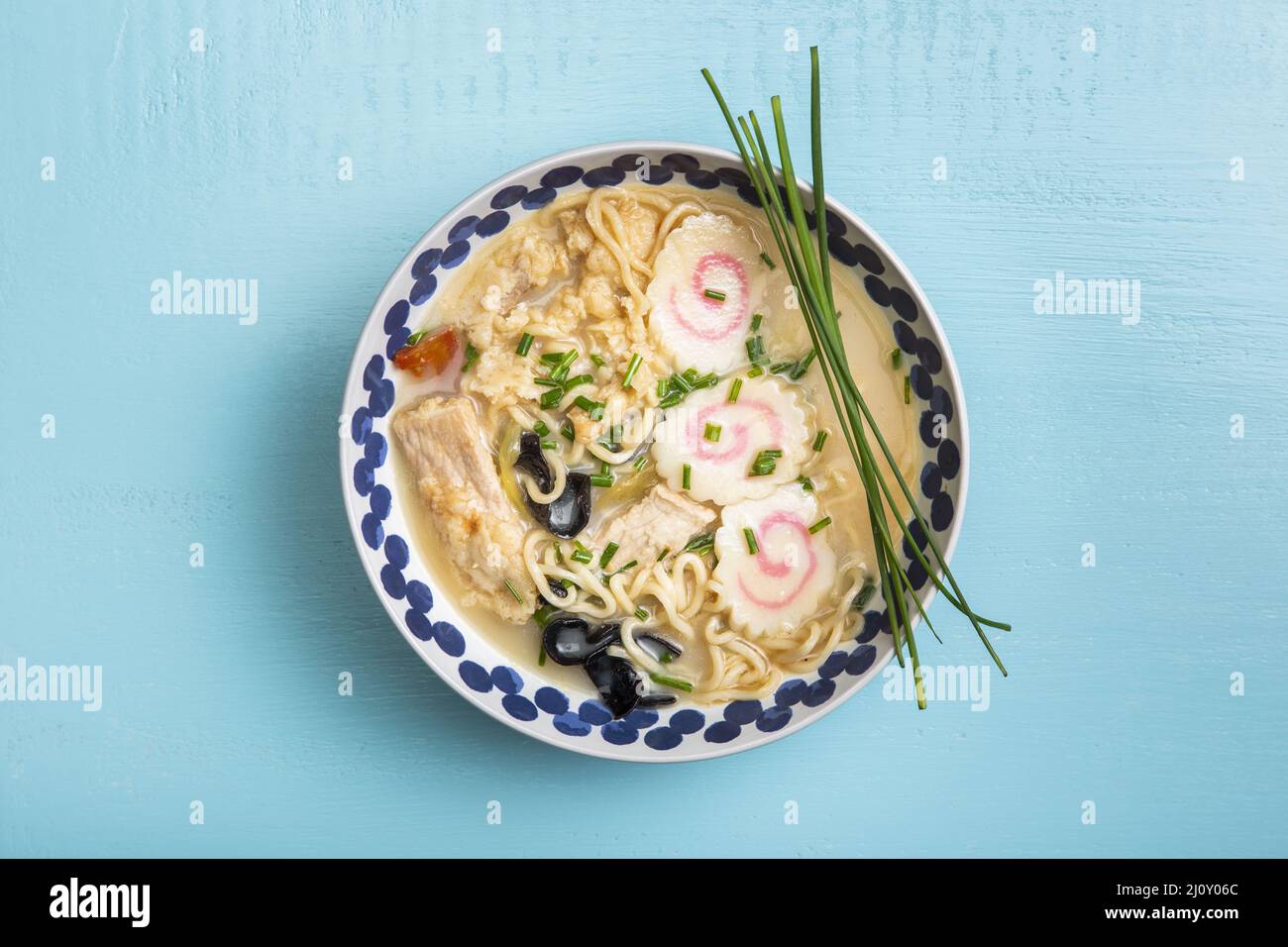 Flat ramen hi-res stock photography and images - Alamy