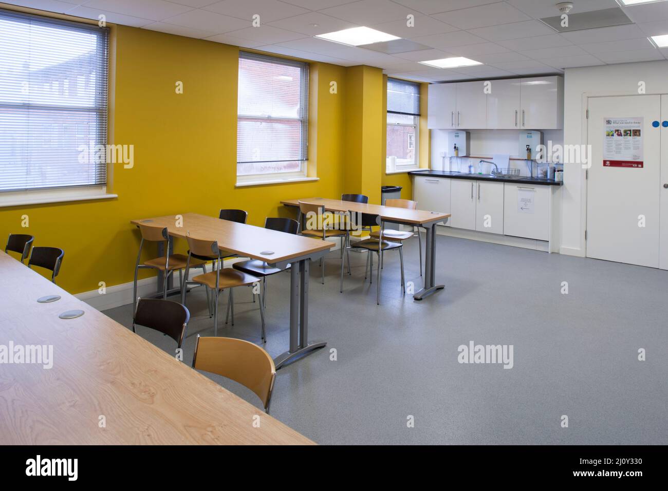 Office interior kitchen breakout area hi-res stock photography and ...