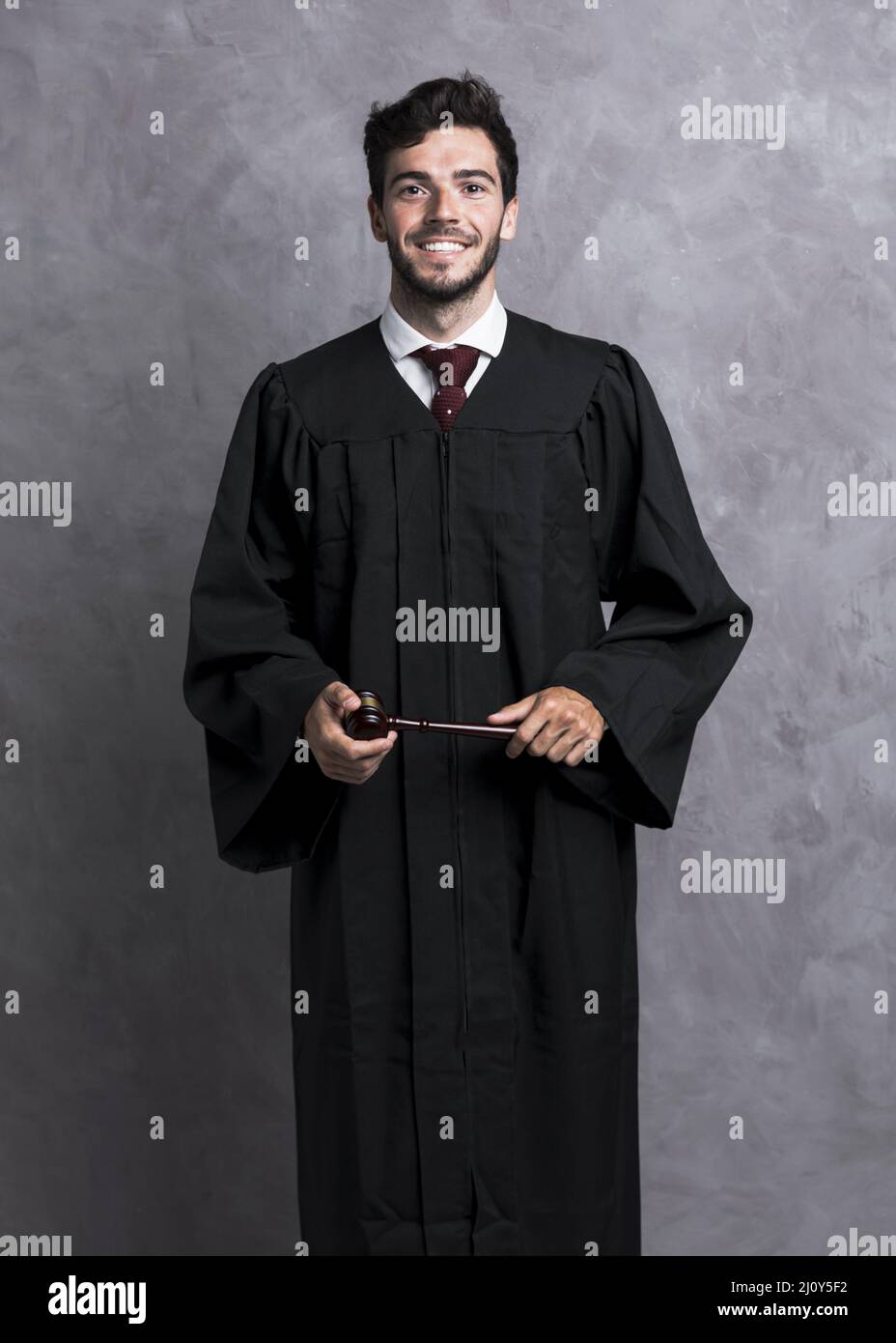 Judge robe hi-res stock photography and images - Alamy