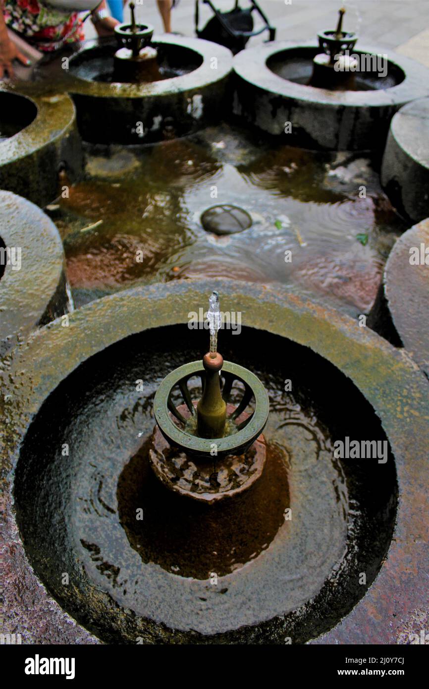 Impressive drinking water fountains called pulpulak at Republic Square ...