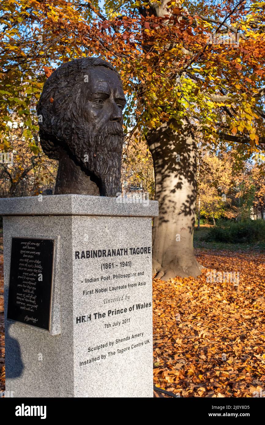 Rabindranath tagore statue london hi-res stock photography and images ...