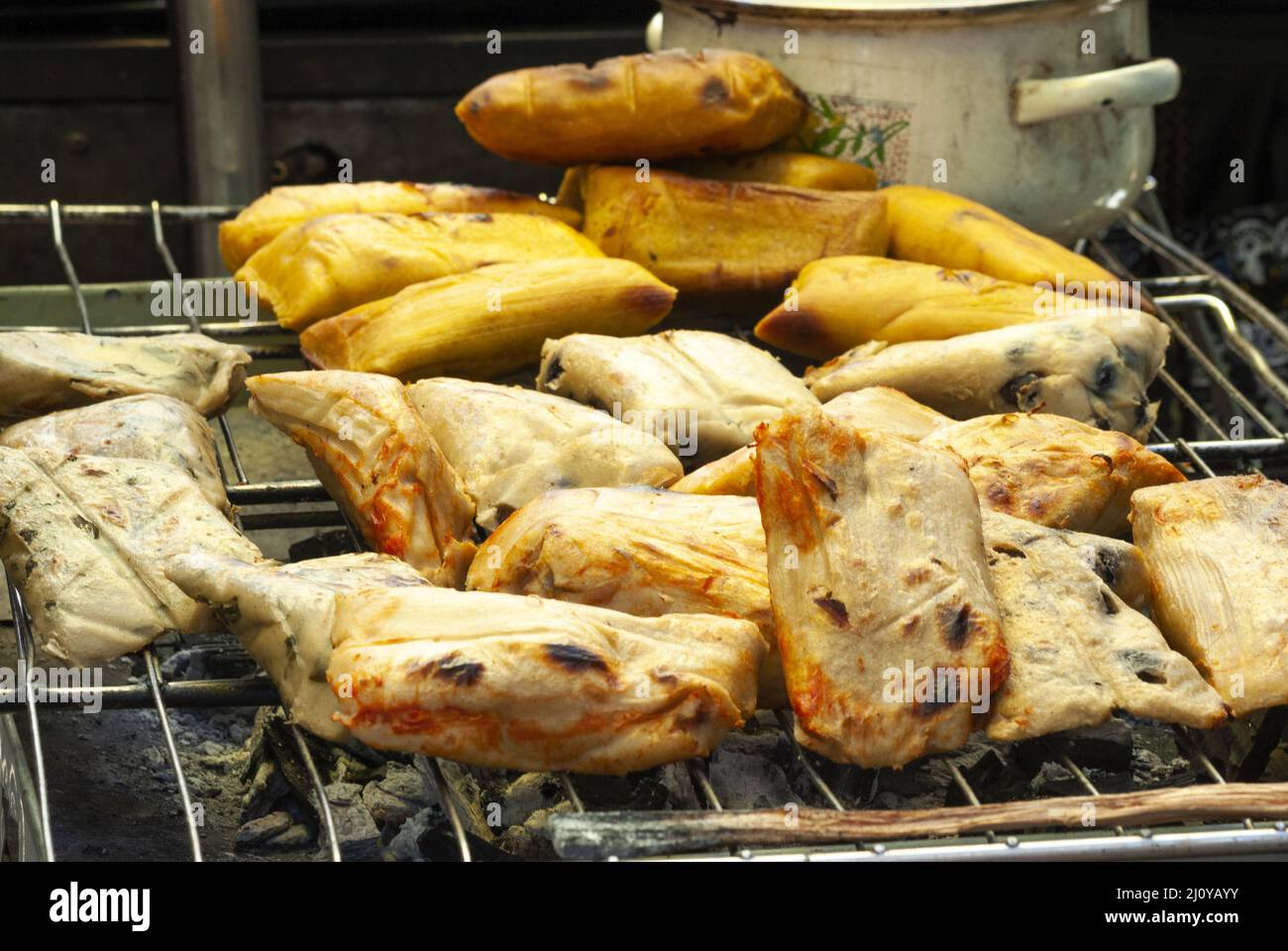 Tamales guatemala hi-res stock photography and images - Alamy