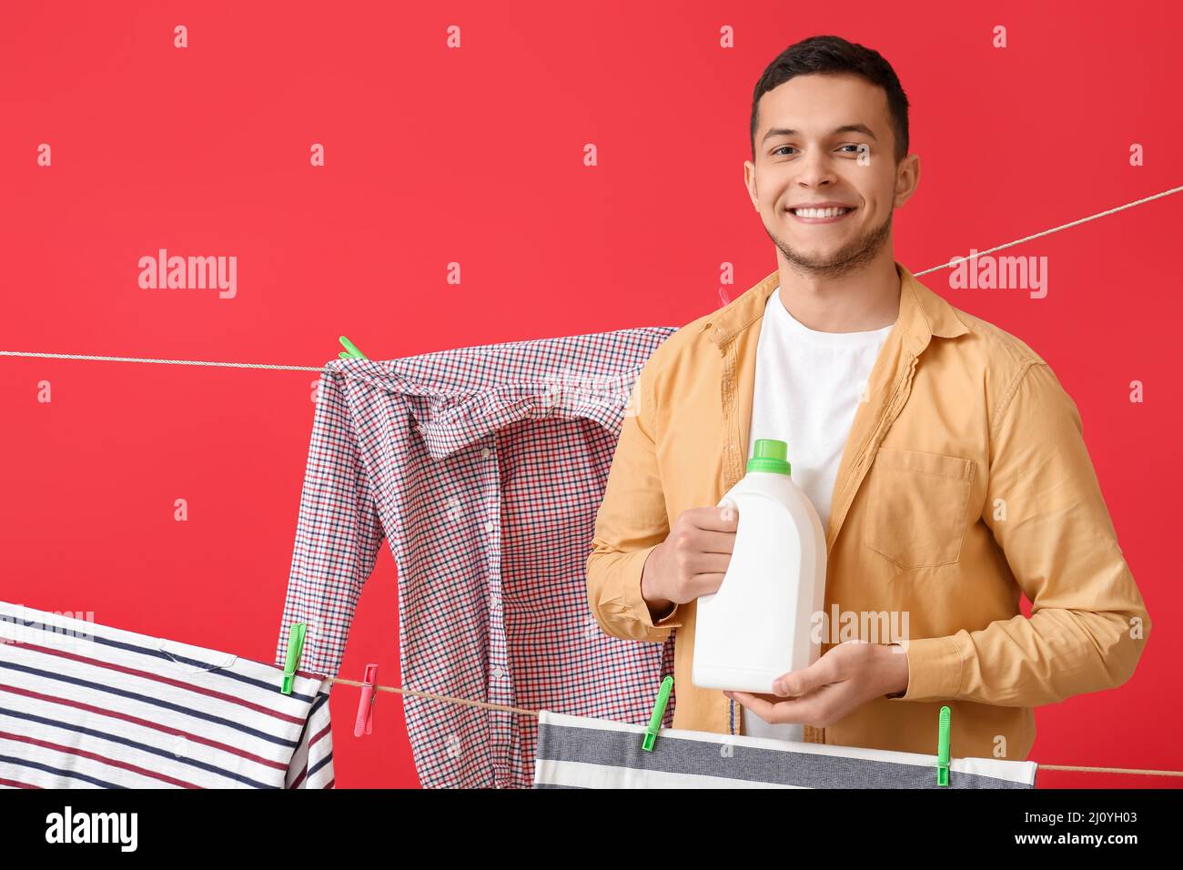 Red laundry detergent dry hi-res stock photography and images - Alamy