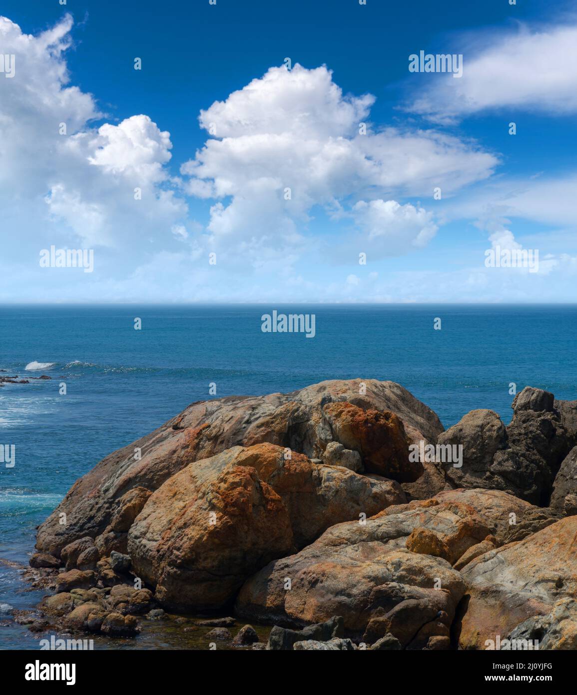 Shallow water near shore hi-res stock photography and images - Alamy