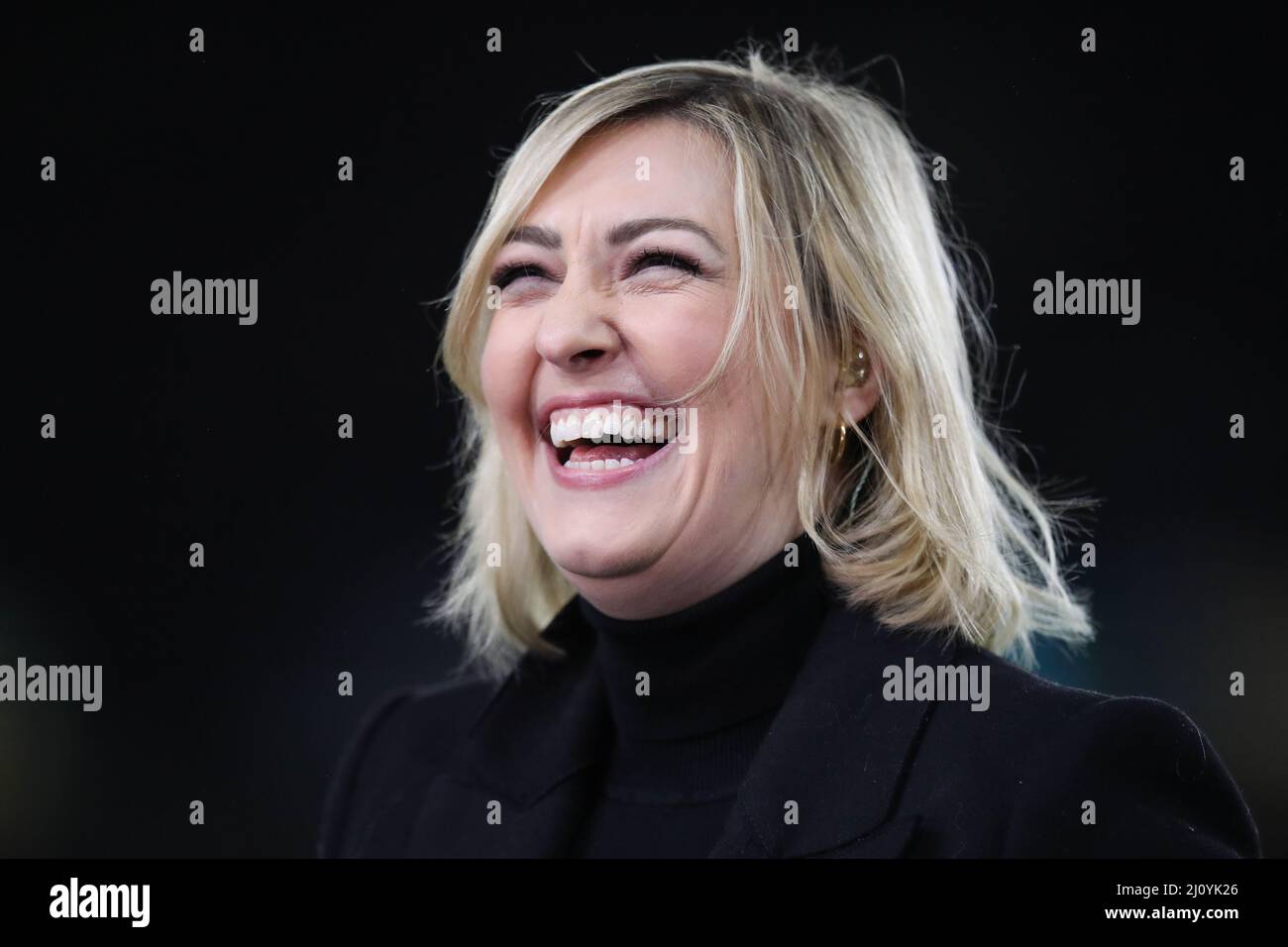 Sky sports presenter kelly cates hi-res stock photography and images ...