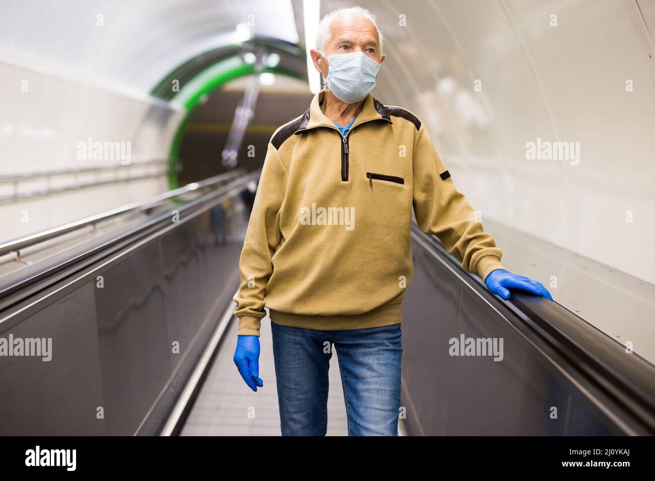 Russian gloves hi-res stock photography and images - Alamy