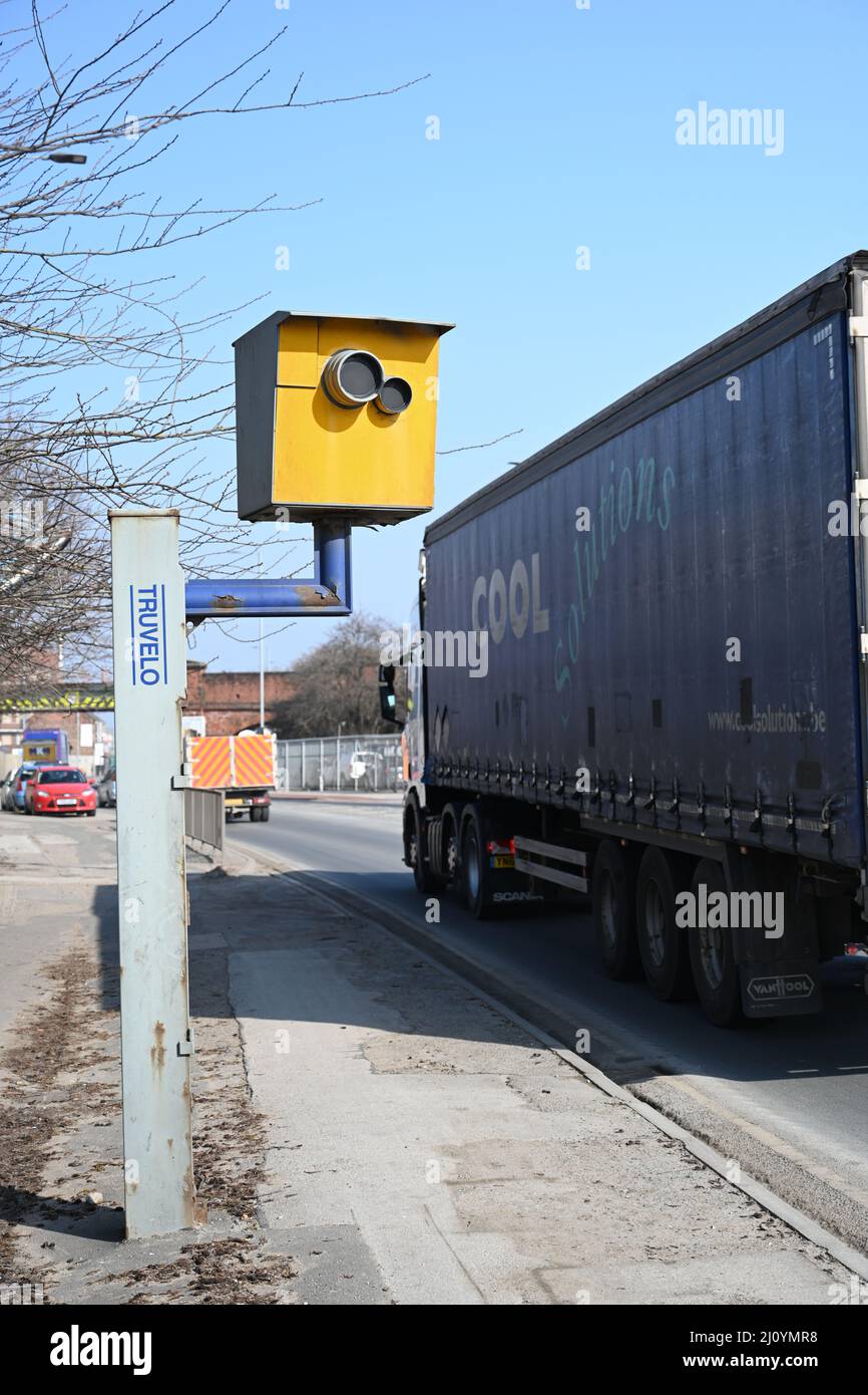 Car crash detection hi-res stock photography and images - Alamy