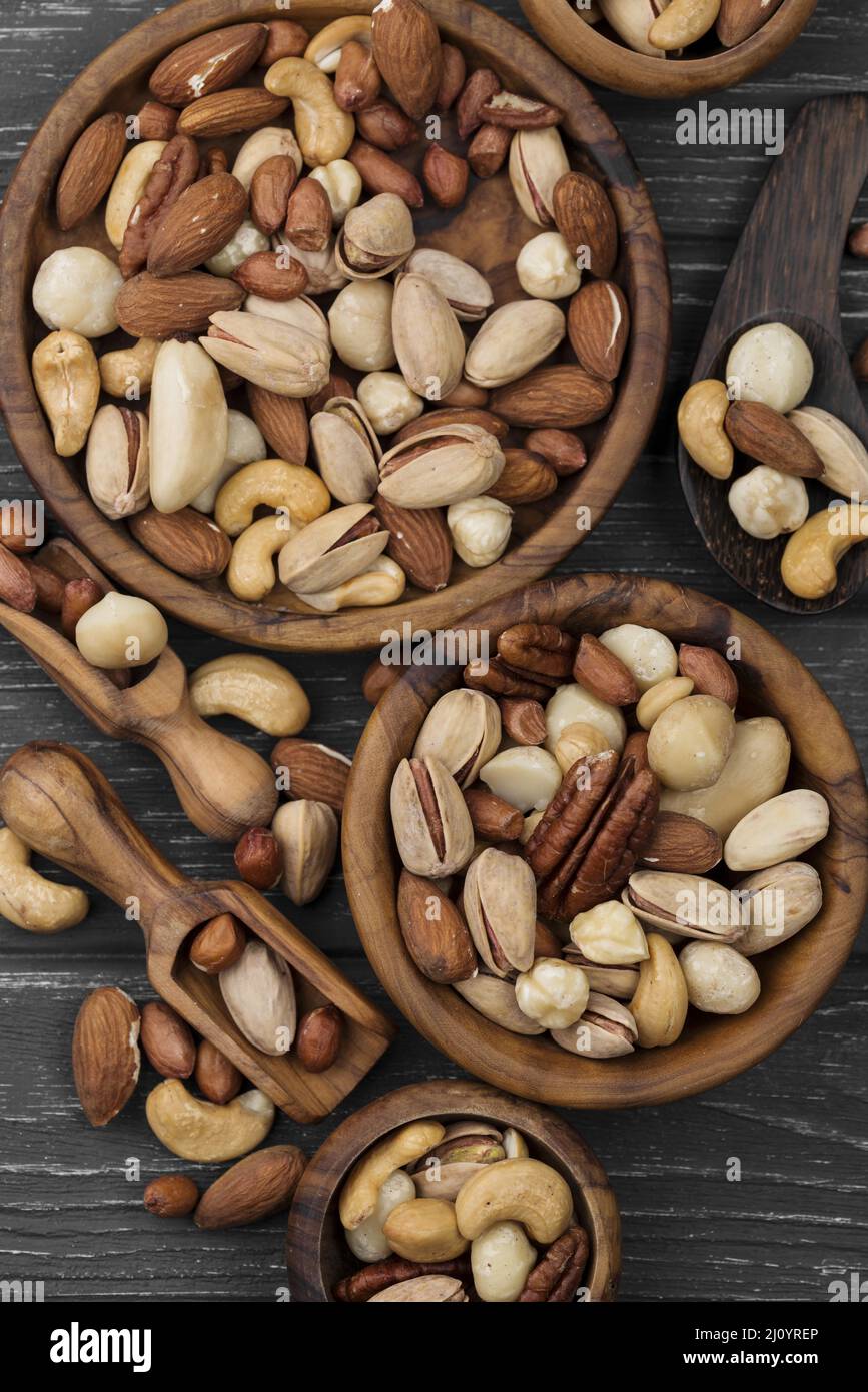 Nuts snack hi-res stock photography and images - Alamy