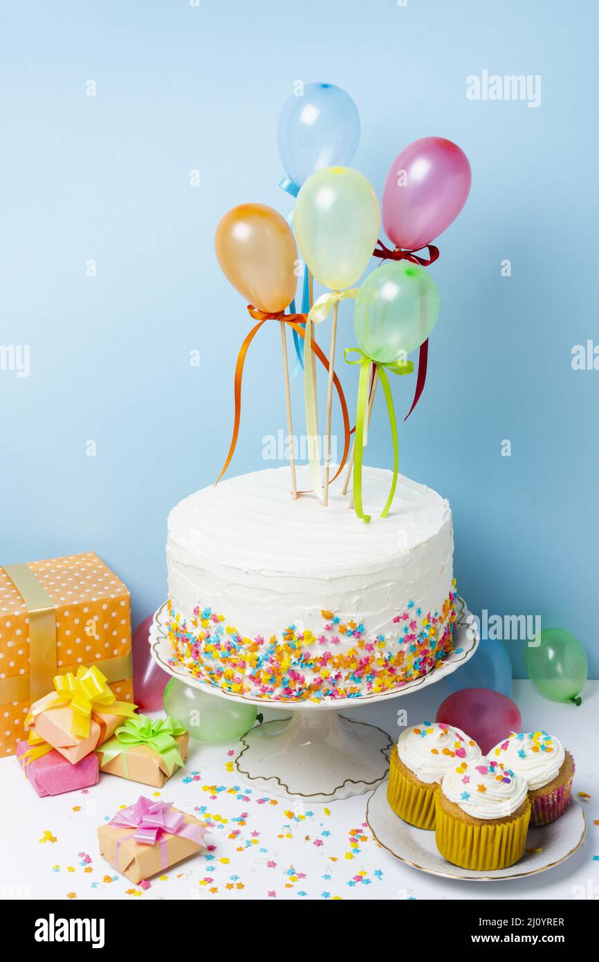 Kids arrangement party hi-res stock photography and images - Alamy