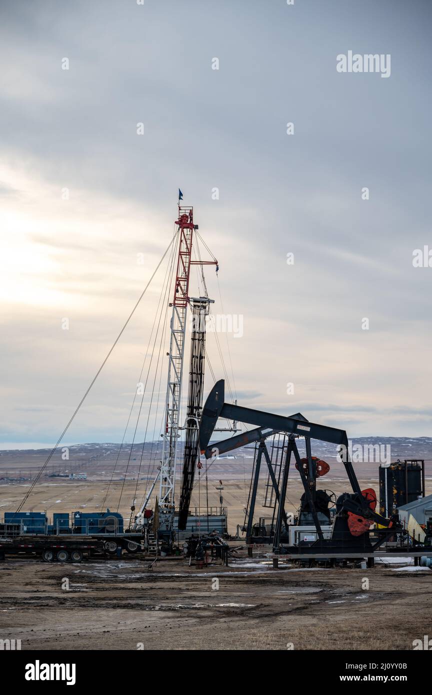 Conventional oil well pump hi-res stock photography and images - Alamy