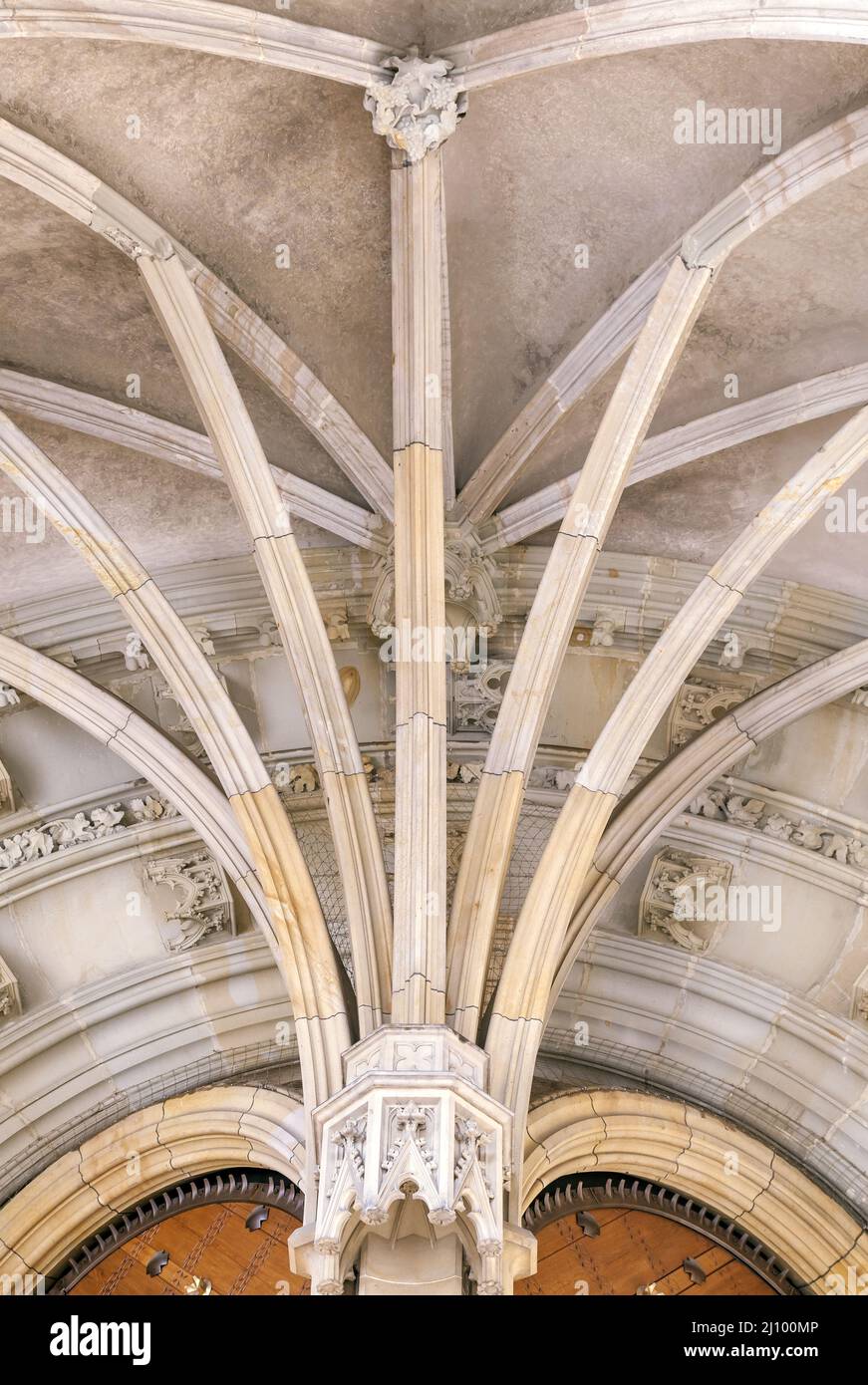 Gothic rib vault hi-res stock photography and images - Alamy