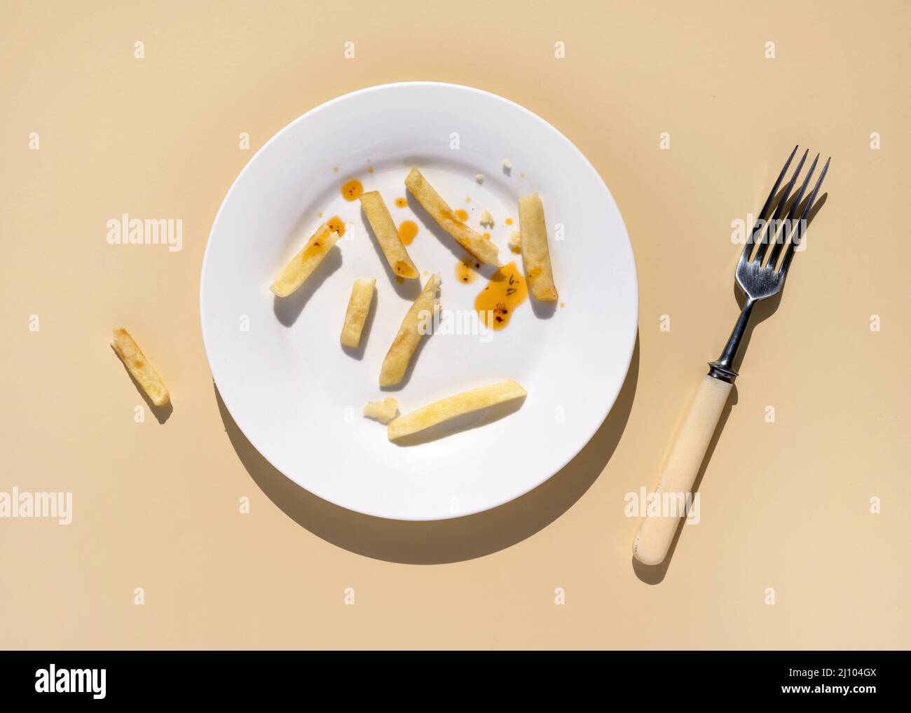 Dirty plate restaurant hi-res stock photography and images - Alamy