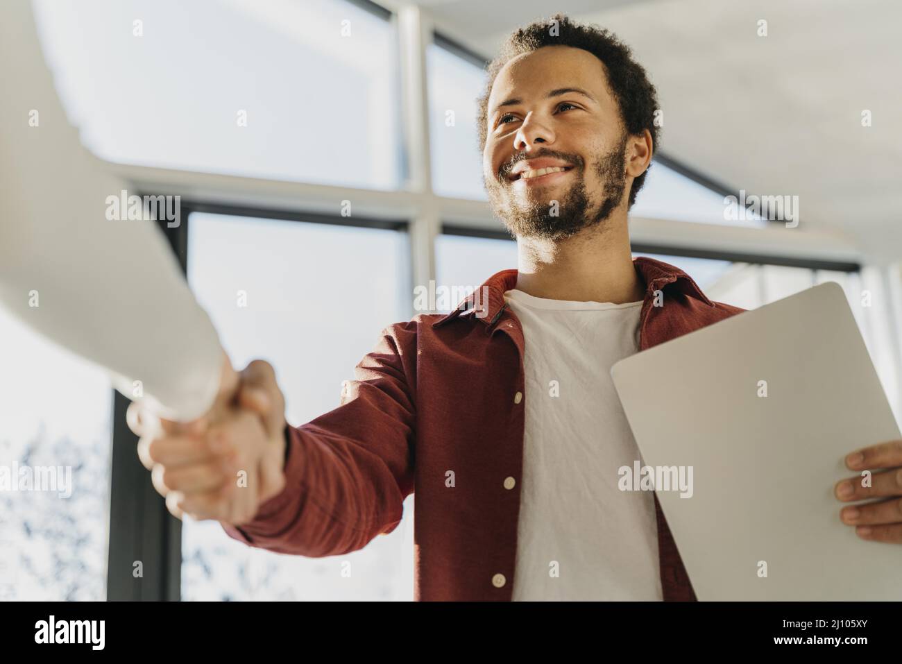 Hand shake strength hi-res stock photography and images - Alamy