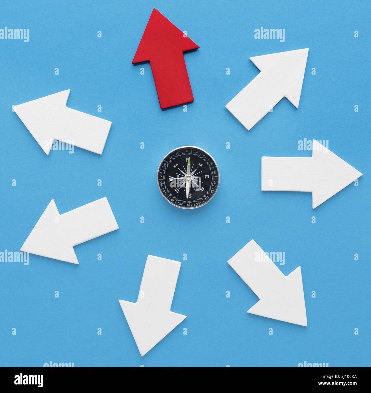 Top view compass with arrows Stock Photo - Alamy