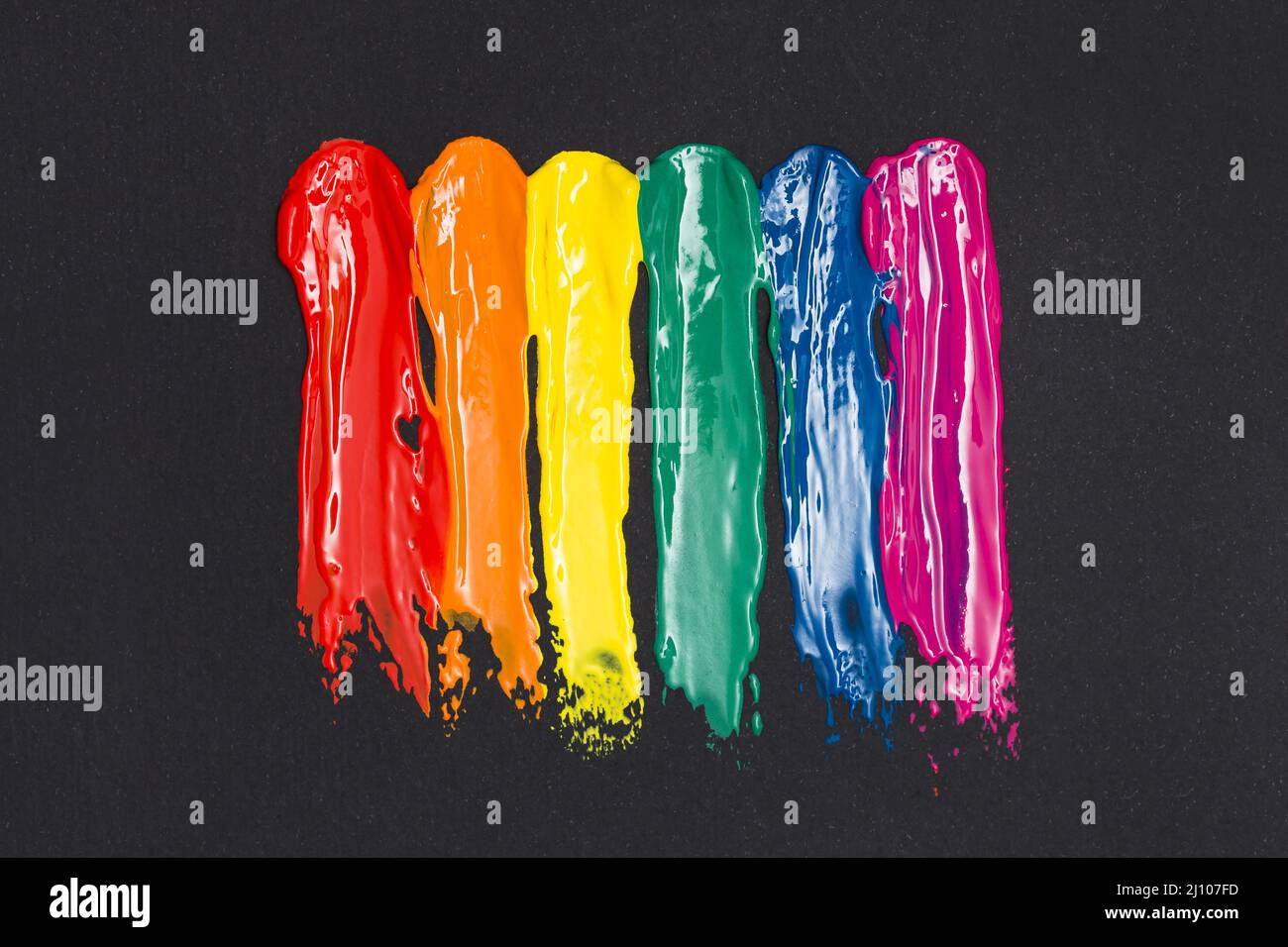 Black oil paint hi-res stock photography and images - Alamy