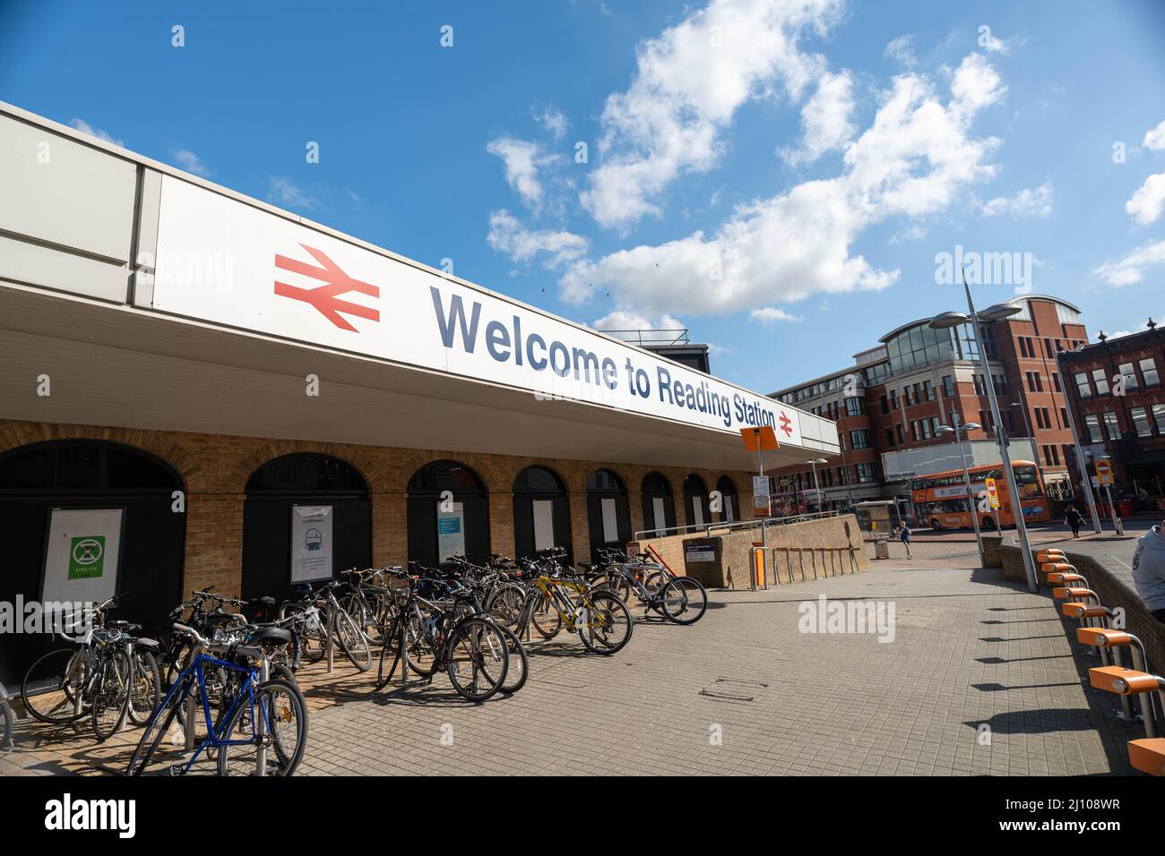 Reading Station Welcome Signage South Entrance Stock Photo - Alamy
