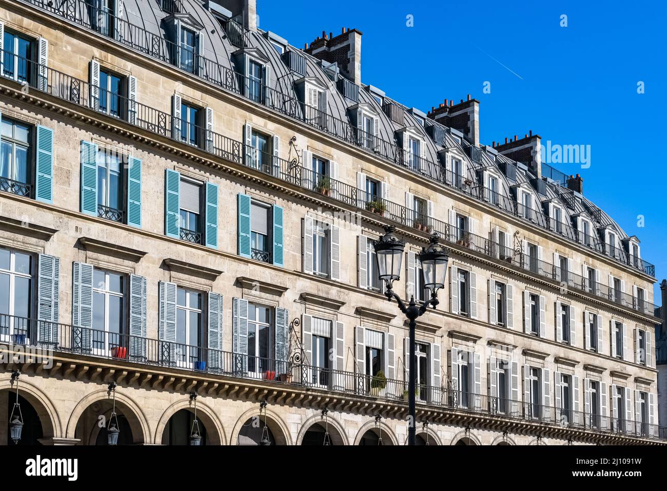 Paris, the rue de Rivoli Stock Photo - Alamy