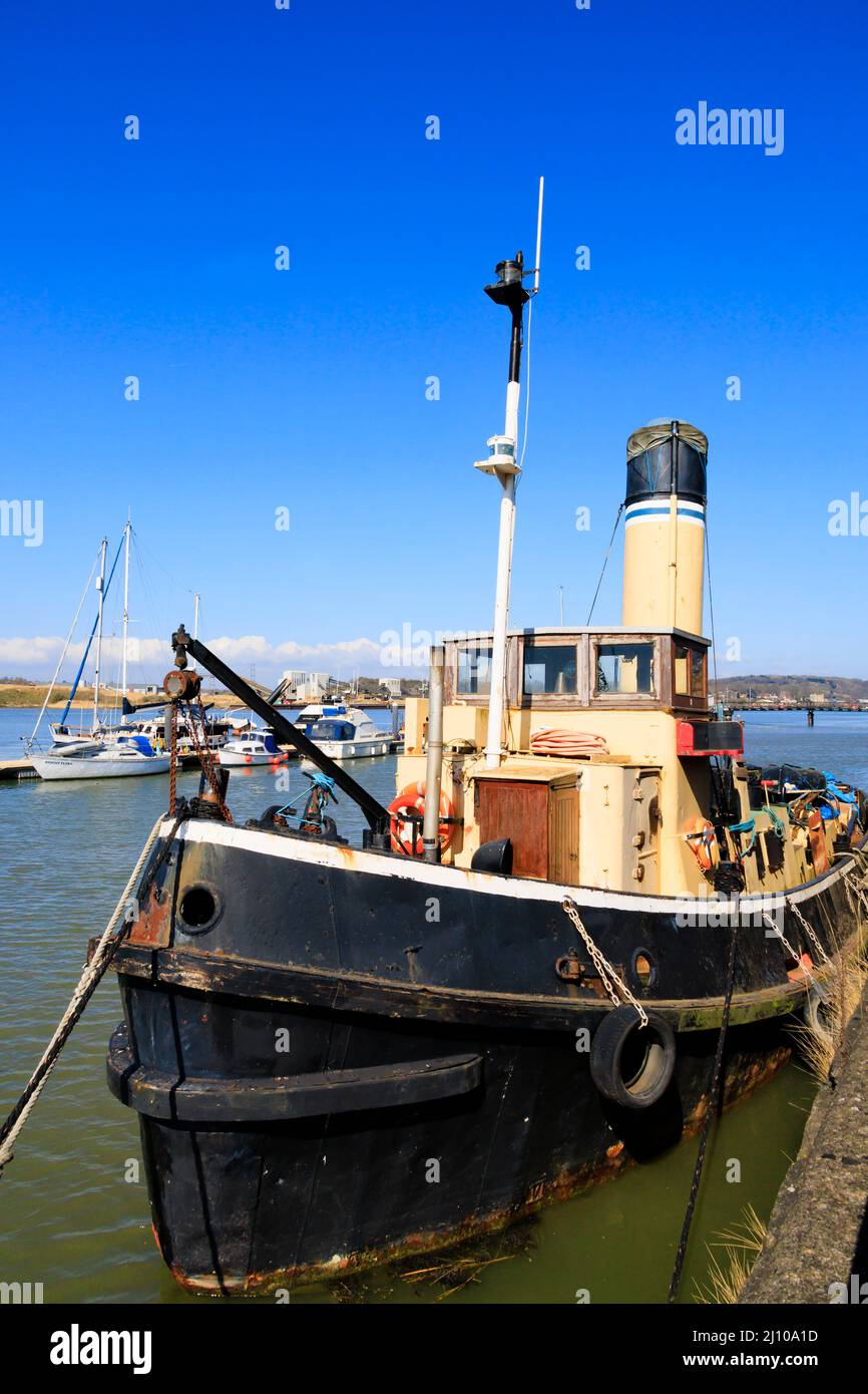 Old tugboat hi-res stock photography and images - Alamy