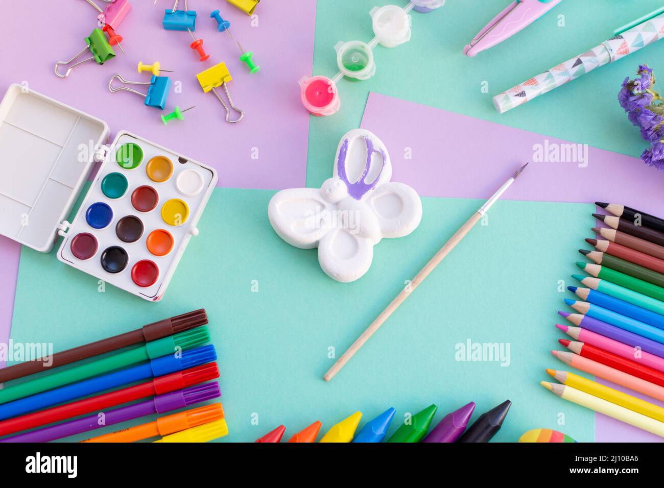 Wooden crafts instruction hi-res stock photography and images - Alamy