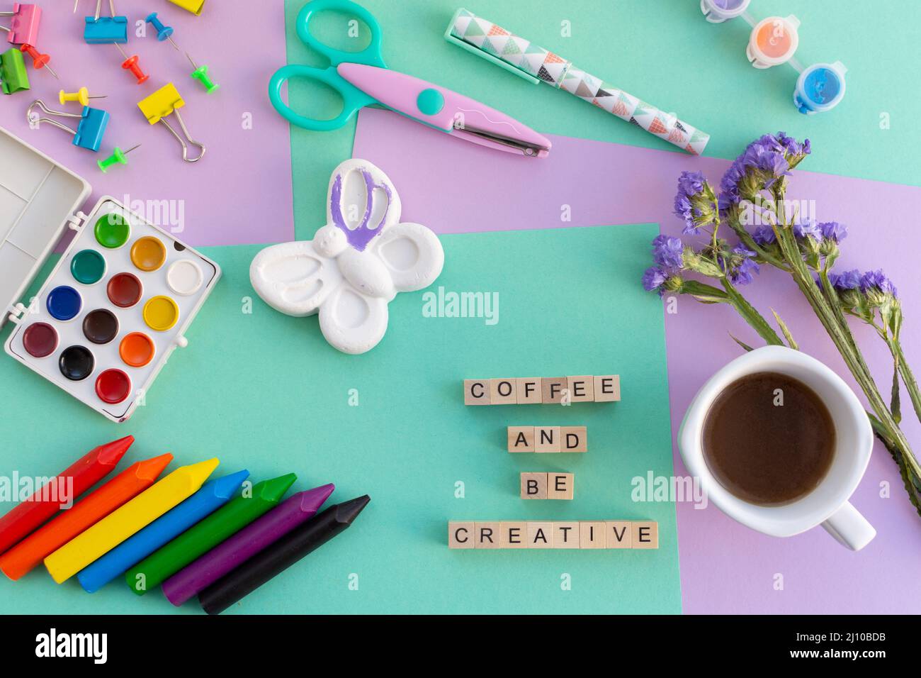 Drawind hi-res stock photography and images - Alamy