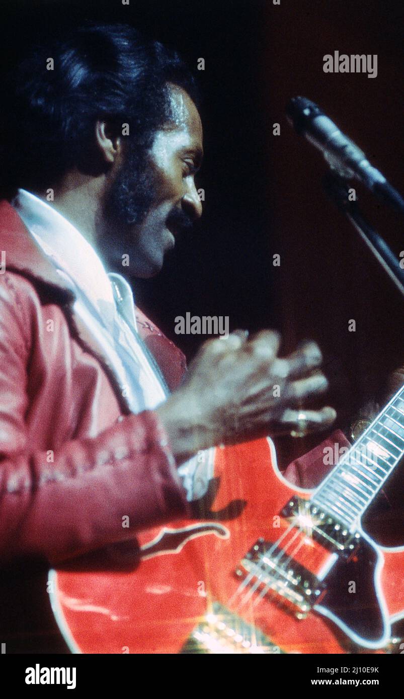 Rocknroll singer chuck berry hi-res stock photography and images - Alamy