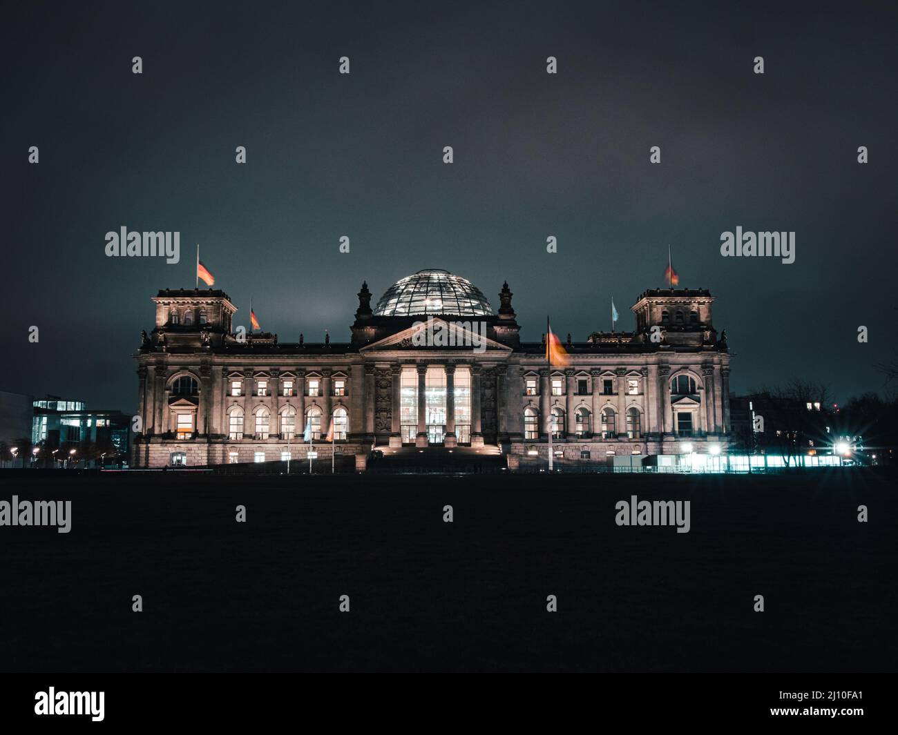 Berlin night skyline at Reichstag (Bundestag), Berlin Stock Photo - Alamy