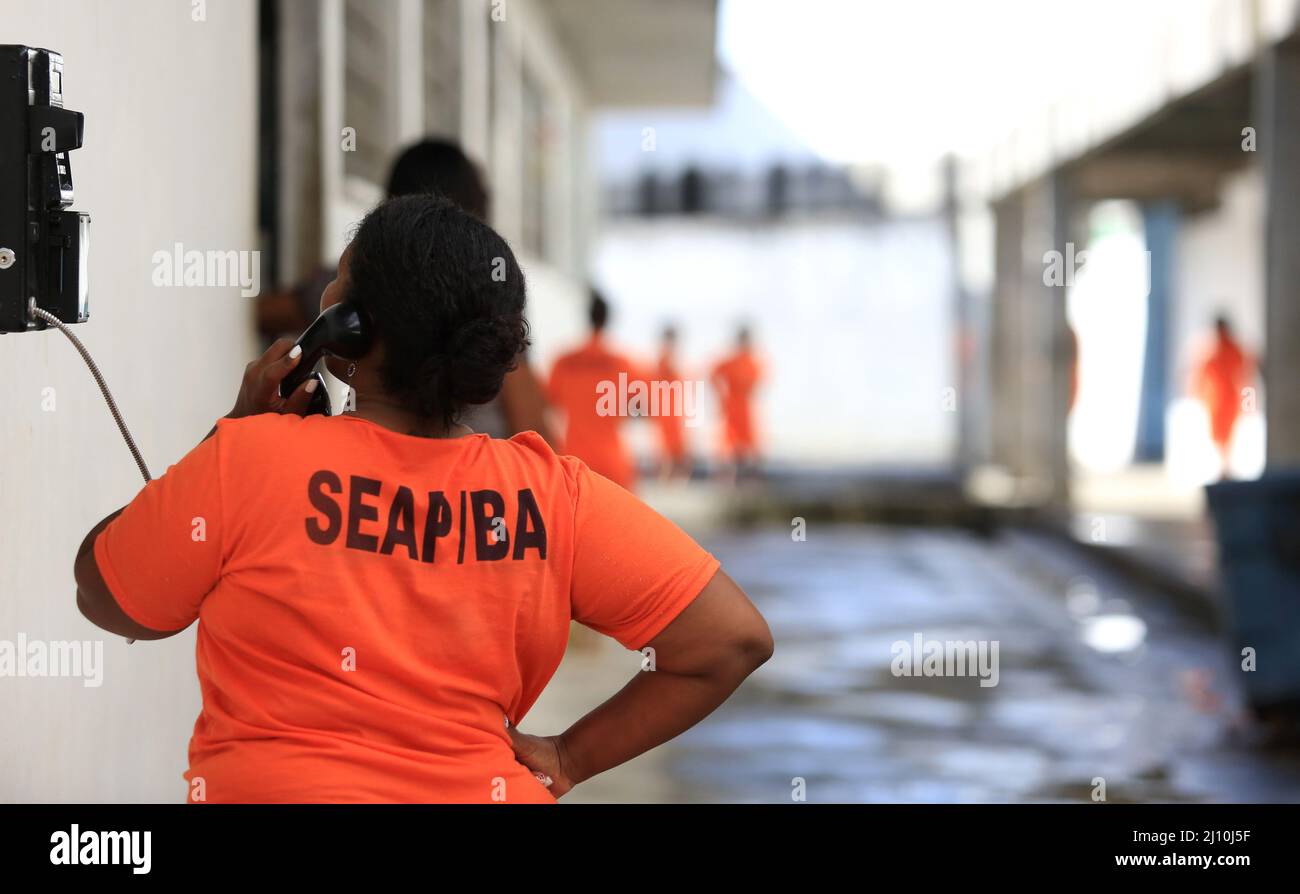 Women in jail uniform hi-res stock photography and images - Alamy