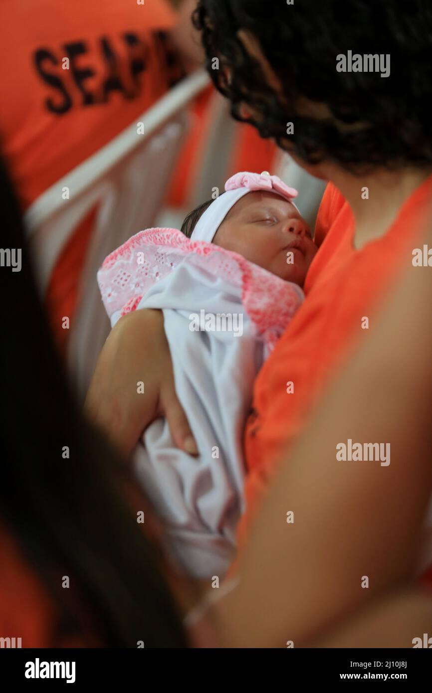 Women in jail uniform hi-res stock photography and images - Alamy