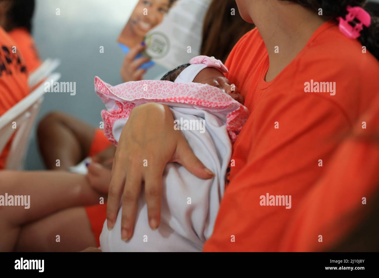 Women in jail uniform hi-res stock photography and images - Alamy
