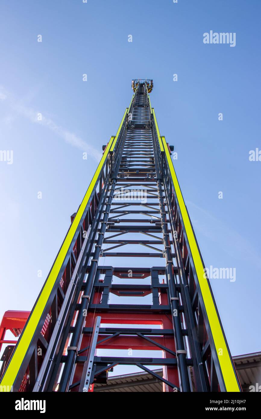 Fire engine turntable hi-res stock photography and images - Alamy