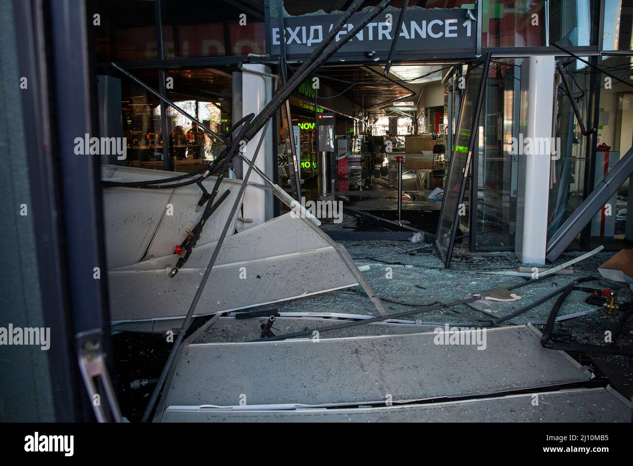 Retroville shopping mall hi-res stock photography and images - Alamy