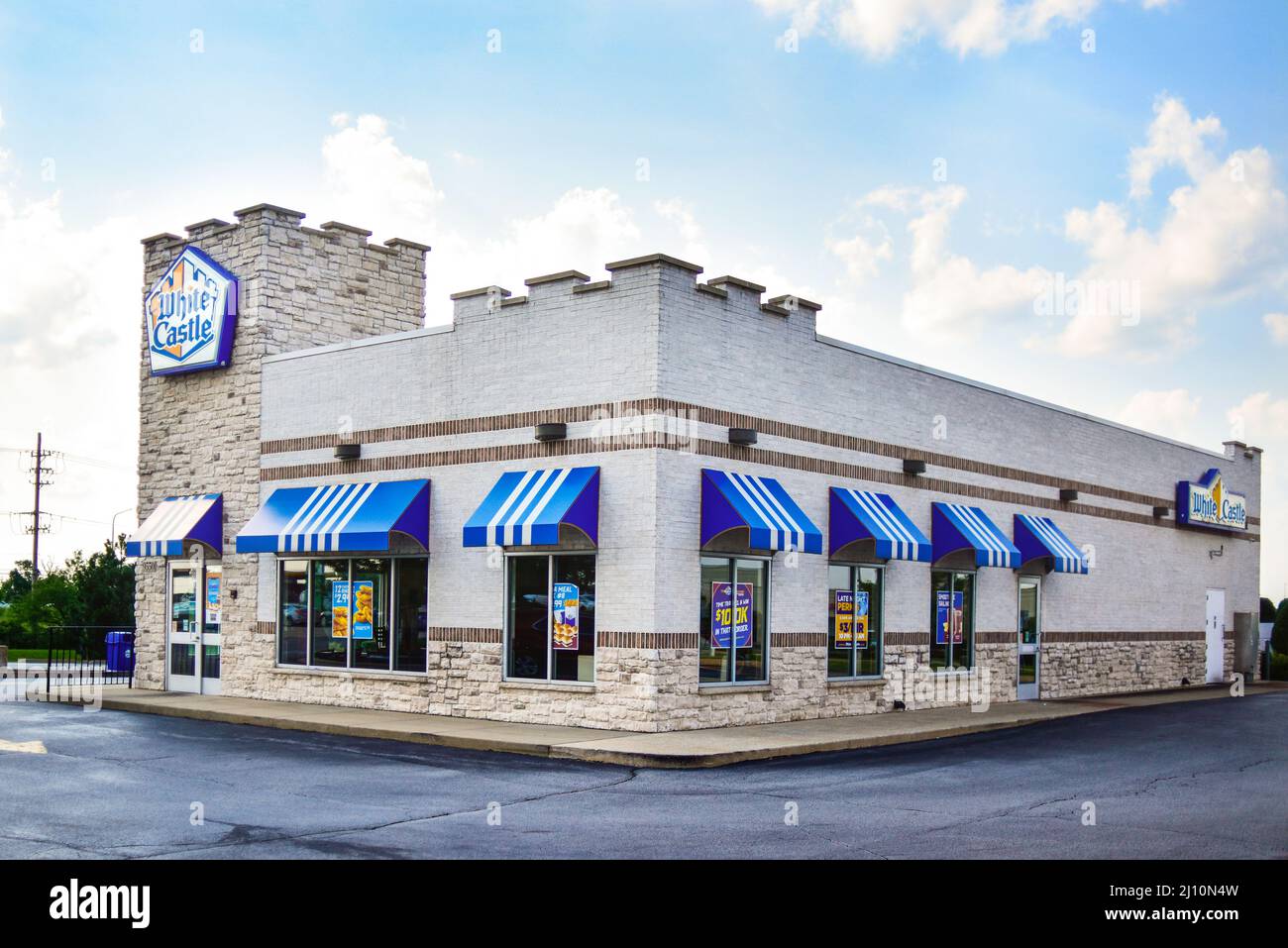 White Castle fast food hamburger restaurant Stock Photo - Alamy