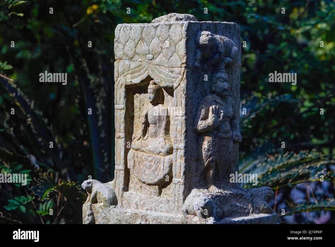Buddhist stone statues of various Buddha statues Stock Photo - Alamy