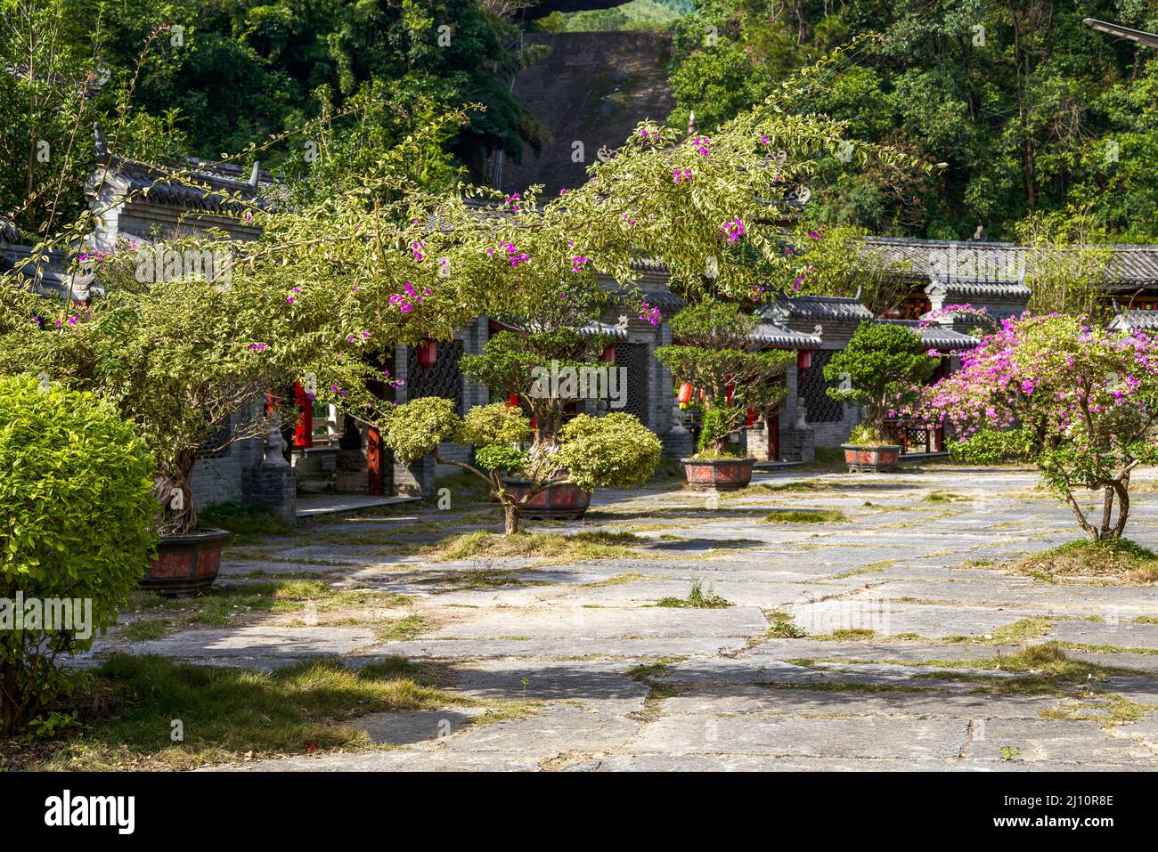 Outdoor Chinese garden buildings and plaza walks Stock Photo - Alamy