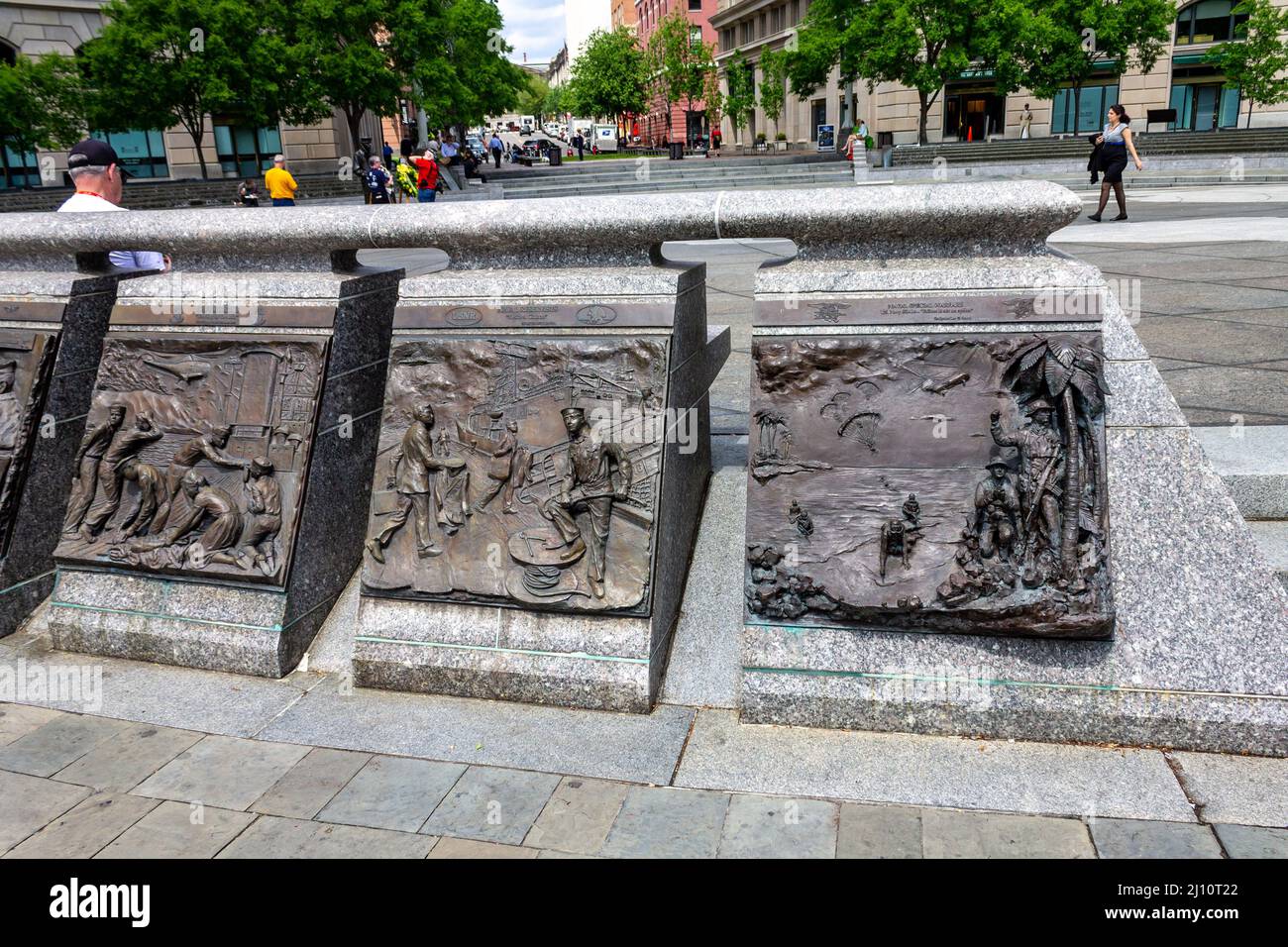 Bronze relief panels hi-res stock photography and images - Alamy