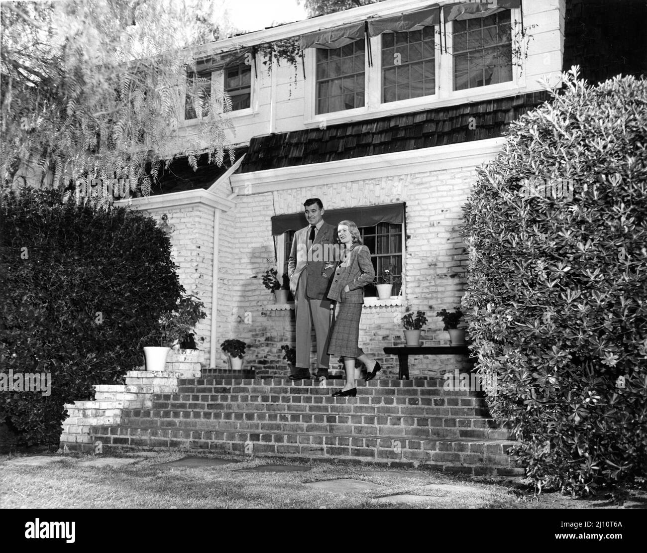 Newlyweds CLARK GABLE and his 4th Wife SYLVIA ASHLEY at Gable's Encino ...