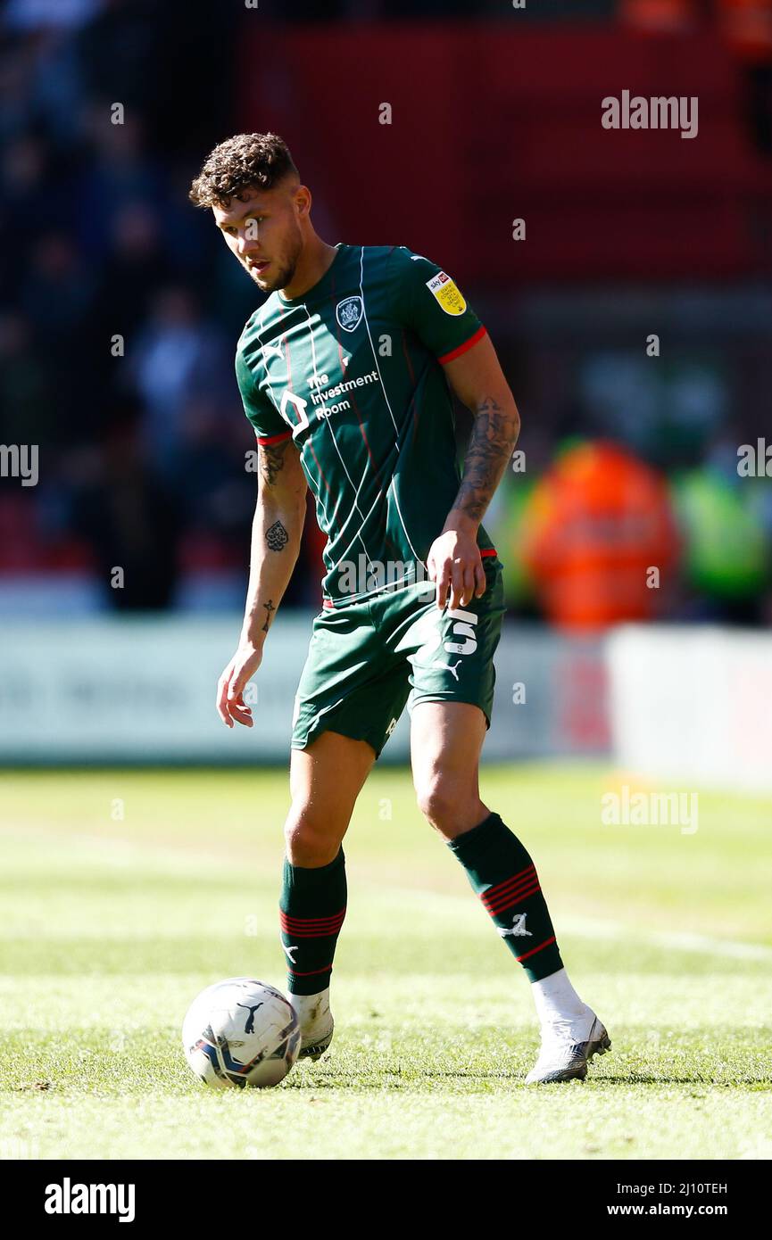 Barnsley’s Matty Wolfe in action during the Sky Bet Championship match ...