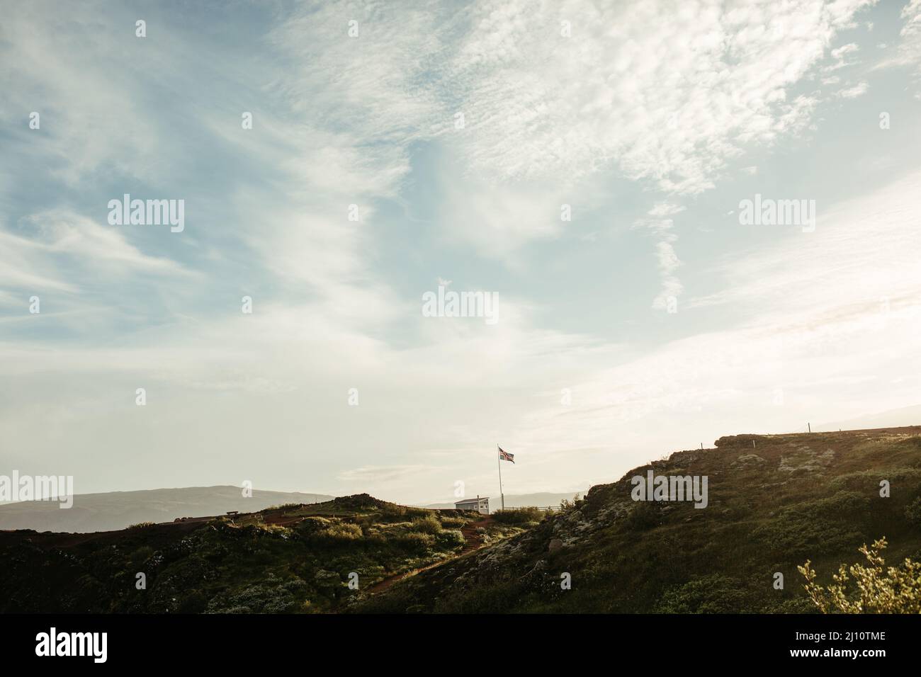 Horizontal landscape shot hi-res stock photography and images - Alamy